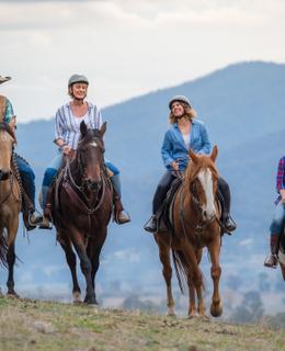 Horseback Riding Weekend Getaways | Horse Tours Club