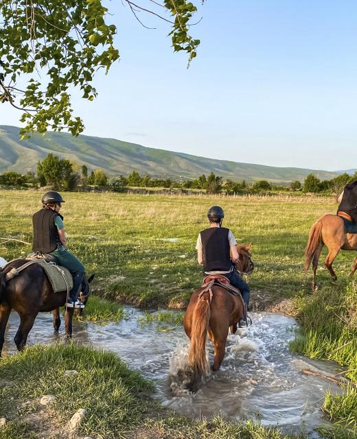 Horseback Riding Weekend Getaways | Horse Tours Club